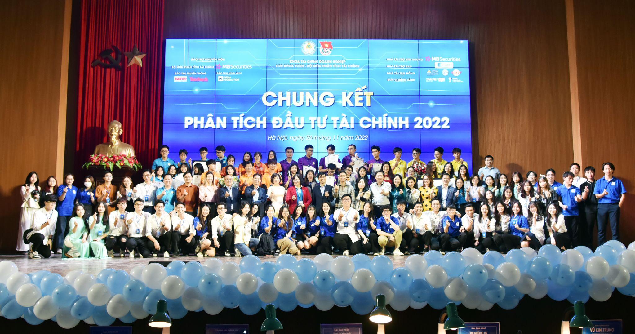 The Invincible xuất sắc giành giải Nhất tại Vòng chung kết cuộc thi ...