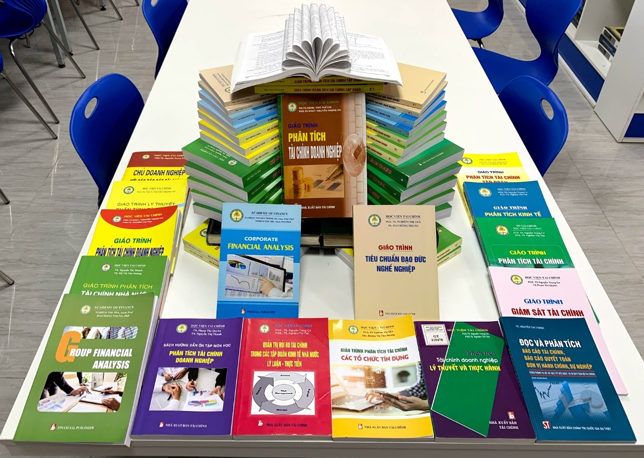 Giới thiệu chuyên ngành Phân tích tài chính (Mã số 09), Khoa Tài chính ...