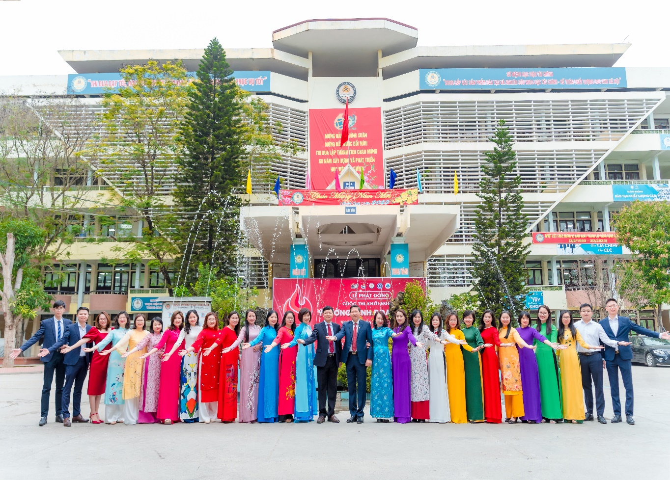 Khoa Tài chính doanh nghiệp - Những mốc son lịch sử trong chặng đường ...